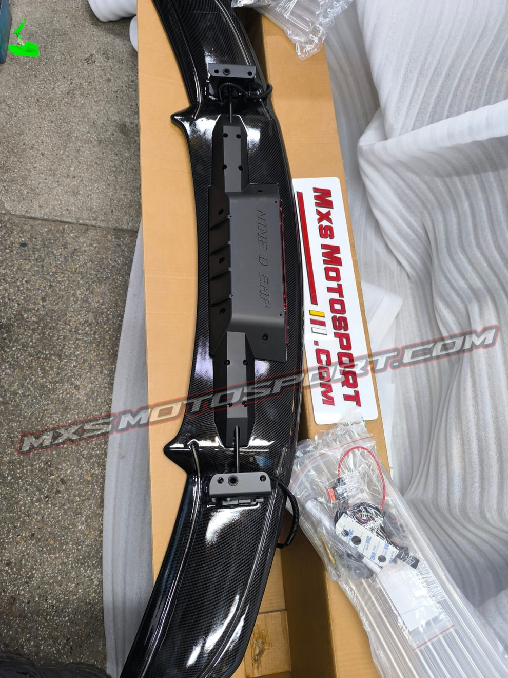 Open media 3 in modal